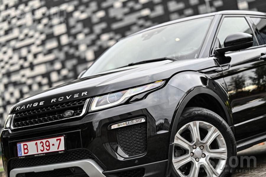 Black Land Rover Range Rover Evoque 2019 in Jelgava, with an engine capacity of 2.00 L and mileage of 161 thousand km for 13800 €, photo 8 on AUTOMOTO.COM.LV