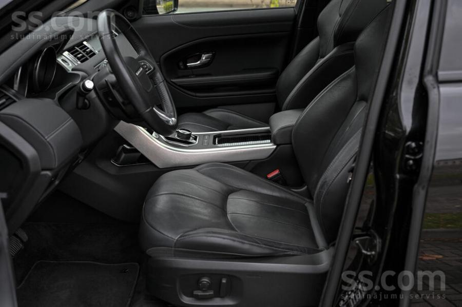 Black Land Rover Range Rover Evoque 2019 in Jelgava, with an engine capacity of 2.00 L and mileage of 161 thousand km for 13800 €, photo 14 on AUTOMOTO.COM.LV