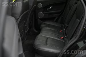 Black Land Rover Range Rover Evoque 2019 in Jelgava, with an engine capacity of 2.00 L and mileage of 161 thousand km for 13800 €, photo 17 on AUTOMOTO.COM.LV