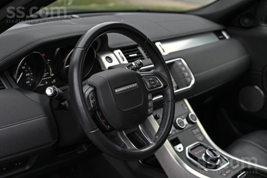 Black Land Rover Range Rover Evoque 2019 in Jelgava, with an engine capacity of 2.00 L and mileage of 161 thousand km for 13800 €, photo 19 on AUTOMOTO.COM.LV