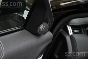 Black Land Rover Range Rover Evoque 2019 in Jelgava, with an engine capacity of 2.00 L and mileage of 161 thousand km for 13800 €, photo 21 on AUTOMOTO.COM.LV