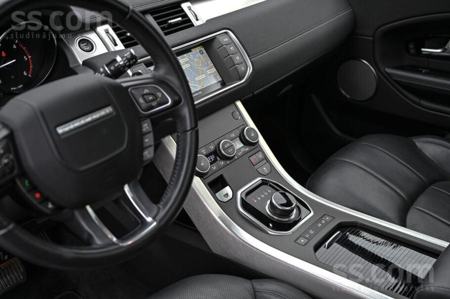 Black Land Rover Range Rover Evoque 2019 in Jelgava, with an engine capacity of 2.00 L and mileage of 161 thousand km for 13800 €, photo 23 on AUTOMOTO.COM.LV