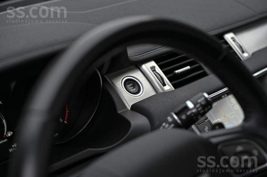 Black Land Rover Range Rover Evoque 2019 in Jelgava, with an engine capacity of 2.00 L and mileage of 161 thousand km for 13800 €, photo 24 on AUTOMOTO.COM.LV