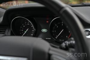 Black Land Rover Range Rover Evoque 2019 in Jelgava, with an engine capacity of 2.00 L and mileage of 161 thousand km for 13800 €, photo 32 on AUTOMOTO.COM.LV