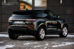 Black Land Rover Range Rover Evoque 2020 in Jelgava, with an engine capacity of 2.00 L and mileage of 0 thousand km for 19990 €, photo 6 on AUTOMOTO.COM.LV
