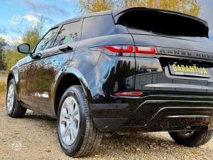 Melns Land Rover Range Rover Evoque 2020 Šauļi, ar dzinēja tilpumu 2.00 L un nobraukumu 173 tūkst. km par 17200 €, foto 7 vietnē AUTOMOTO.COM.LV