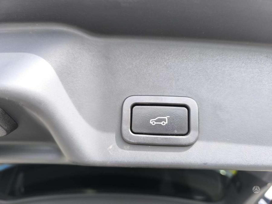 Melns Land Rover Range Rover Evoque 2020 Panevēža, ar dzinēja tilpumu 2.00 L un nobraukumu 193 tūkst. km par 16500 €, foto 24 vietnē AUTOMOTO.COM.LV