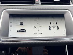 Melns Land Rover Range Rover Evoque 2021 Kauņa, ar dzinēja tilpumu 1.50 L un nobraukumu 59 tūkst. km par 34500 €, foto 27 vietnē AUTOMOTO.COM.LV