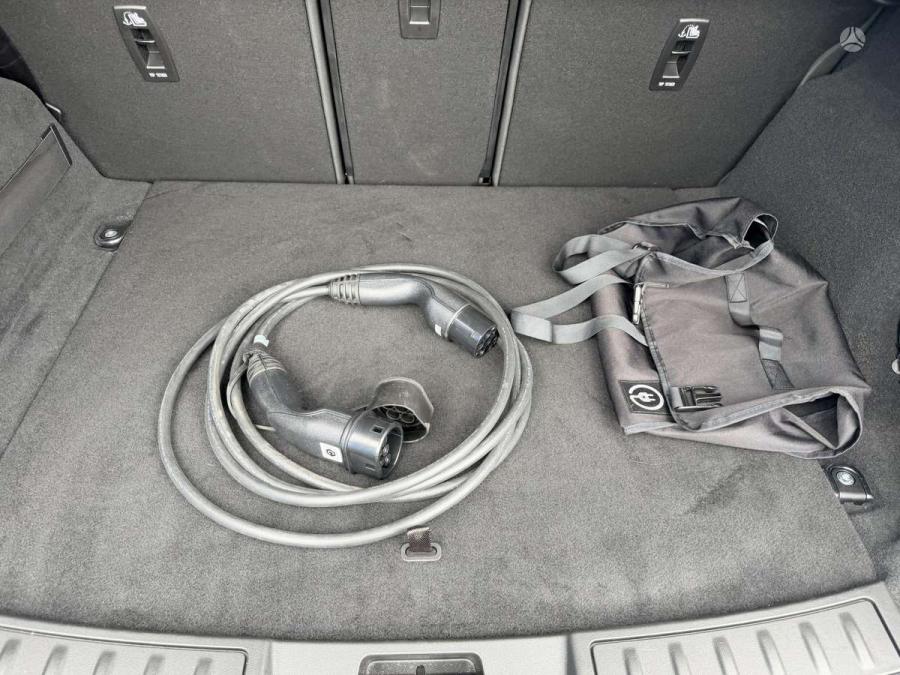 Melns Land Rover Range Rover Evoque 2021 Kauņa, ar dzinēja tilpumu 1.50 L un nobraukumu 59 tūkst. km par 34500 €, foto 42 vietnē AUTOMOTO.COM.LV