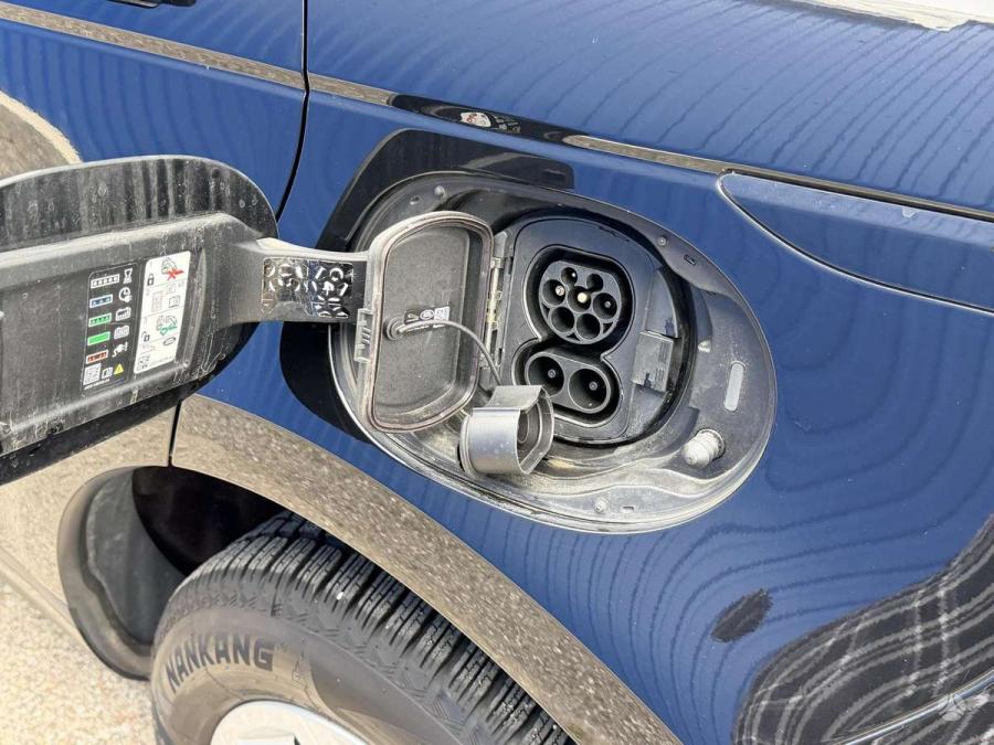 Melns Land Rover Range Rover Evoque 2021 Kauņa, ar dzinēja tilpumu 1.50 L un nobraukumu 59 tūkst. km par 34500 €, foto 37 vietnē AUTOMOTO.COM.LV