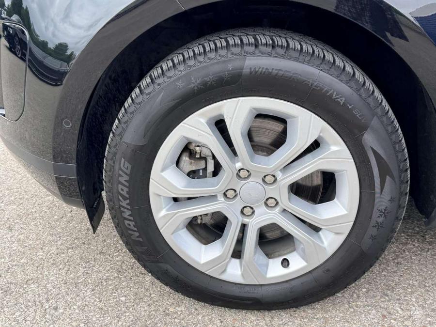 Melns Land Rover Range Rover Evoque 2021 Kauņa, ar dzinēja tilpumu 1.50 L un nobraukumu 59 tūkst. km par 34500 €, foto 45 vietnē AUTOMOTO.COM.LV