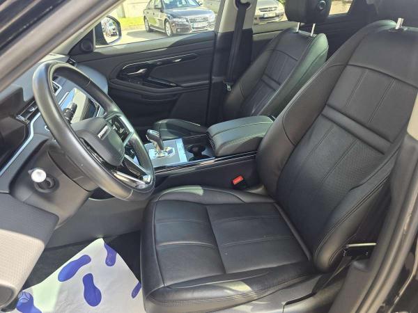 Melns Land Rover Range Rover Evoque 2022 Panevēža, ar dzinēja tilpumu 2.00 L un nobraukumu 64 tūkst. km par 32000 €, foto 8 vietnē AUTOMOTO.COM.LV