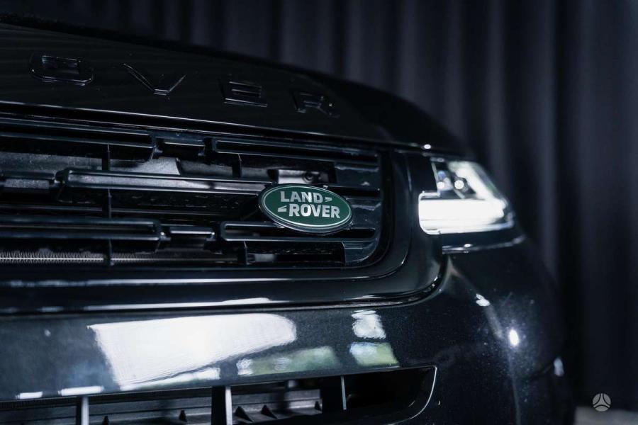 Black Land Rover Range Rover Evoque 2024 in Vilnius, with an engine capacity of 1.90 L and mileage of 8 thousand km for 47000 €, photo 13 on AUTOMOTO.COM.LV