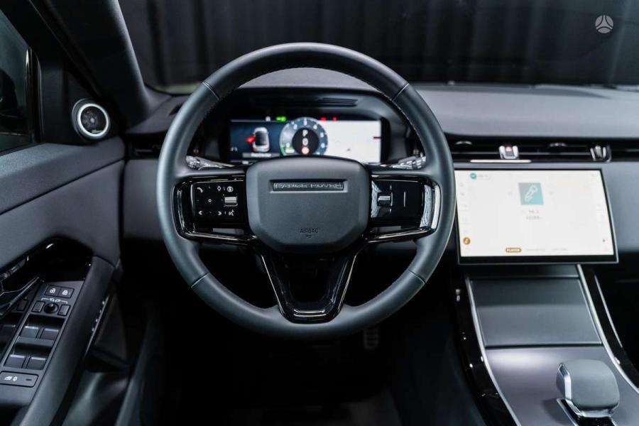 Black Land Rover Range Rover Evoque 2024 in Vilnius, with an engine capacity of 1.90 L and mileage of 8 thousand km for 47000 €, photo 21 on AUTOMOTO.COM.LV