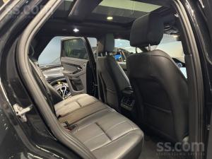 Melns Land Rover Range Rover Evoque 2025 Rīga, ar dzinēja tilpumu 2.00 L un nobraukumu 11 tūkst. km par 47990 €, foto 19 vietnē AUTOMOTO.COM.LV