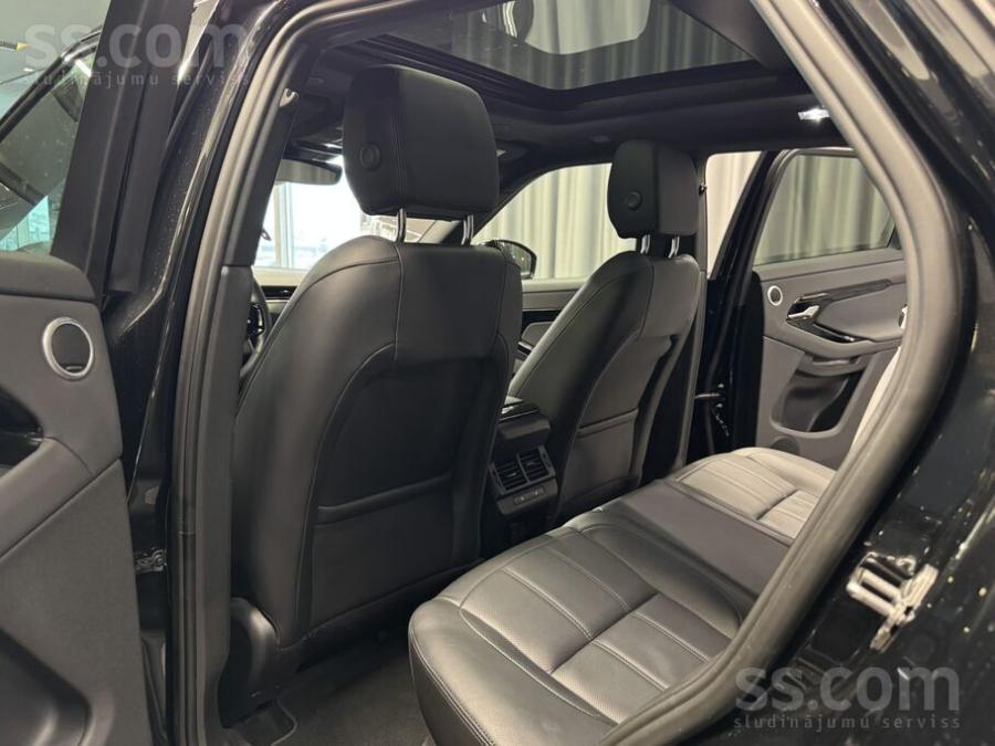 Melns Land Rover Range Rover Evoque 2025 Rīga, ar dzinēja tilpumu 2.00 L un nobraukumu 11 tūkst. km par 47990 €, foto 22 vietnē AUTOMOTO.COM.LV