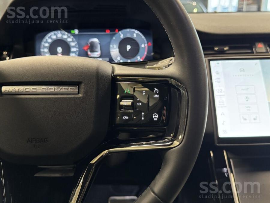 Melns Land Rover Range Rover Evoque 2025 Rīga, ar dzinēja tilpumu 2.00 L un nobraukumu 11 tūkst. km par 47990 €, foto 31 vietnē AUTOMOTO.COM.LV