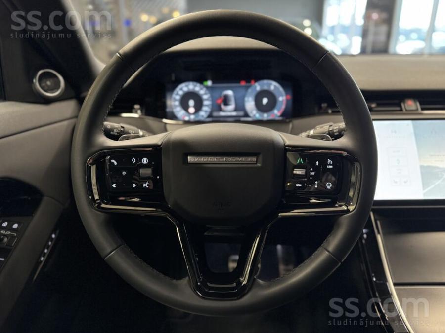 Melns Land Rover Range Rover Evoque 2025 Rīga, ar dzinēja tilpumu 2.00 L un nobraukumu 11 tūkst. km par 47990 €, foto 32 vietnē AUTOMOTO.COM.LV