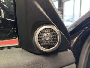 Melns Land Rover Range Rover Evoque 2025 Rīga, ar dzinēja tilpumu 2.00 L un nobraukumu 14 tūkst. km par 45990 €, foto 11 vietnē AUTOMOTO.COM.LV