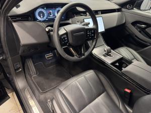 Melns Land Rover Range Rover Evoque 2025 Rīga, ar dzinēja tilpumu 2.00 L un nobraukumu 14 tūkst. km par 45990 €, foto 13 vietnē AUTOMOTO.COM.LV