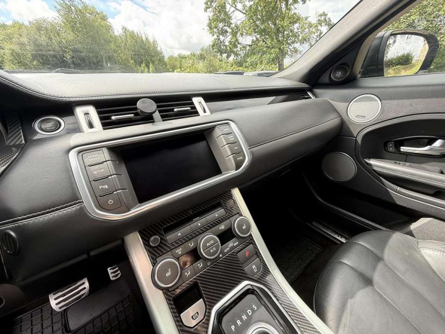 Black Land Rover Range Rover Evoque 2012 in Kaunas, with an engine capacity of 2.20 L and mileage of 173 thousand km for 11000 €, photo 14 on AUTOMOTO.COM.LV