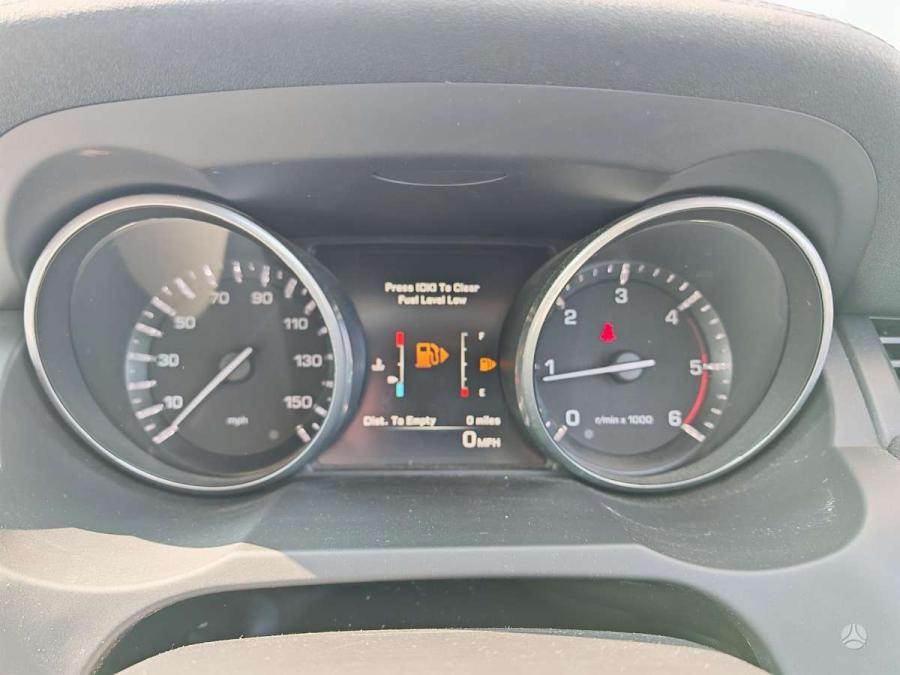 Black Land Rover Range Rover Evoque 2014 in Kaunas, with an engine capacity of 2.18 L and mileage of 154 thousand km for 3999 €, photo 21 on AUTOMOTO.COM.LV