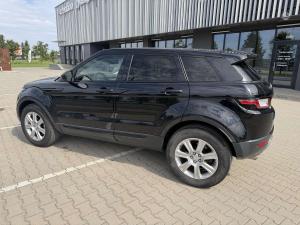 Black Land Rover Range Rover Evoque 2018 in Panevezys, with an engine capacity of 2.00 L and mileage of 56 thousand km for 13200 €, photo 8 on AUTOMOTO.COM.LV