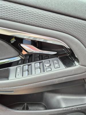 Melns Land Rover Range Rover Evoque 2020 Tallina, ar dzinēja tilpumu 2.00 L un nobraukumu 97 tūkst. km par 24500 €, foto 10 vietnē AUTOMOTO.COM.LV