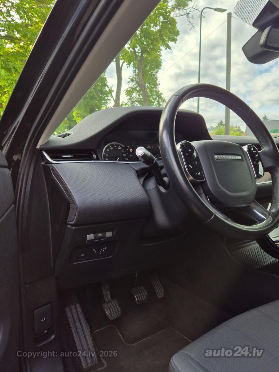 Melns Land Rover Range Rover Evoque 2020 Tallina, ar dzinēja tilpumu 2.00 L un nobraukumu 97 tūkst. km par 24500 €, foto 18 vietnē AUTOMOTO.COM.LV