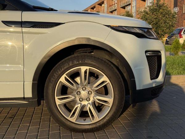 Zils Land Rover Range Rover Evoque 2017 Viļņa, ar dzinēja tilpumu 2.00 L un nobraukumu 81 tūkst. km par 23900 €, foto 10 vietnē AUTOMOTO.COM.LV