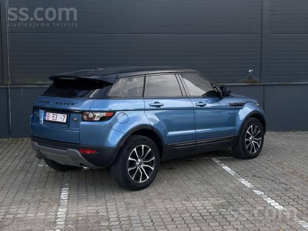 Blue Land Rover Range Rover Evoque 2012 in Riga, with an engine capacity of 2.20 L and mileage of 177 thousand km for 8490 €, photo 4 on AUTOMOTO.COM.LV