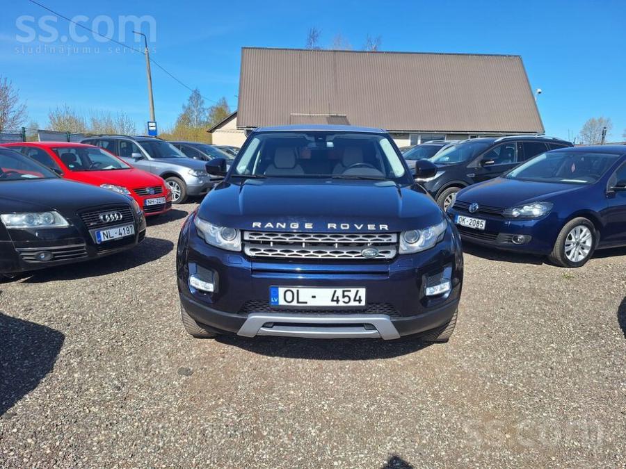 Zils Land Rover Range Rover Evoque 2014 Daugavpils, ar dzinēja tilpumu 2.20 L un nobraukumu 0 tūkst. km par 9250 €, foto 3 vietnē AUTOMOTO.COM.LV