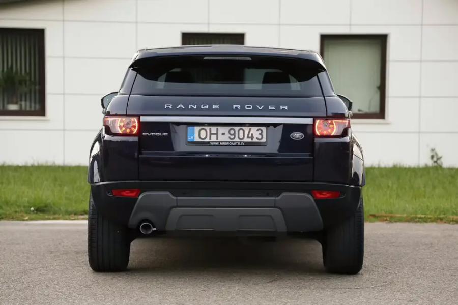 Blue Land Rover Range Rover Evoque 2014 in Jelgava, with an engine capacity of 2.20 L and mileage of 208 thousand km for 9600 €, photo 9 on AUTOMOTO.COM.LV