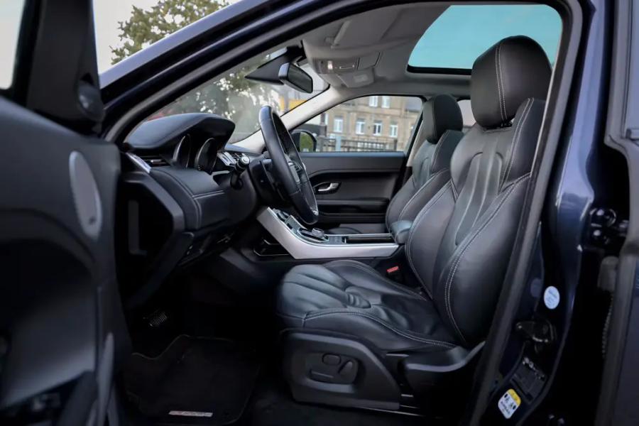 Blue Land Rover Range Rover Evoque 2014 in Jelgava, with an engine capacity of 2.20 L and mileage of 208 thousand km for 9600 €, photo 13 on AUTOMOTO.COM.LV