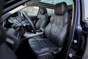 Blue Land Rover Range Rover Evoque 2014 in Jelgava, with an engine capacity of 2.20 L and mileage of 208 thousand km for 9600 €, photo 14 on AUTOMOTO.COM.LV