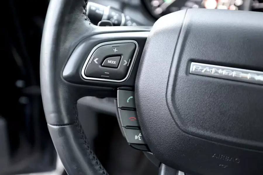 Blue Land Rover Range Rover Evoque 2014 in Jelgava, with an engine capacity of 2.20 L and mileage of 208 thousand km for 9600 €, photo 27 on AUTOMOTO.COM.LV