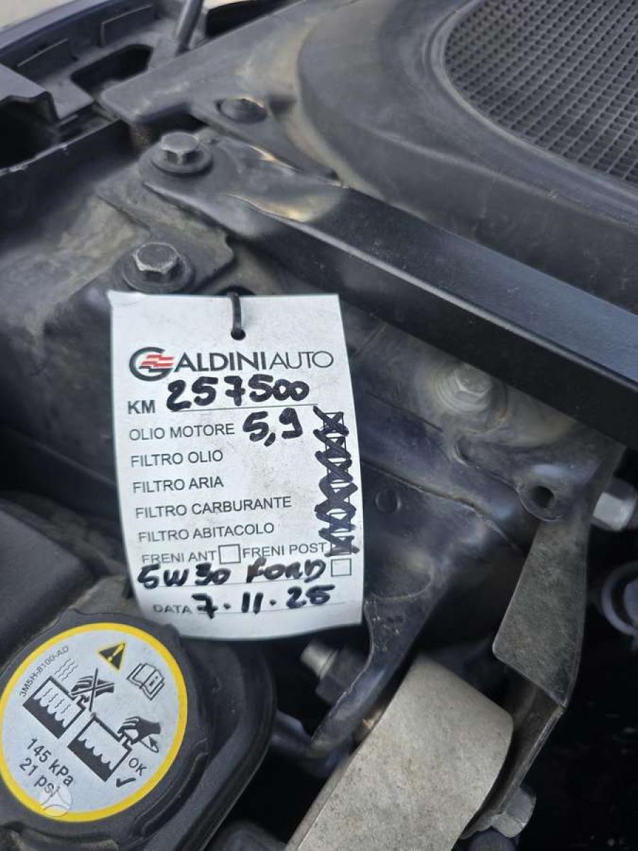 Blue Land Rover Range Rover Evoque 2014 in Panevezys, with an engine capacity of 2.18 L and mileage of 265 thousand km for 8599 €, photo 32 on AUTOMOTO.COM.LV