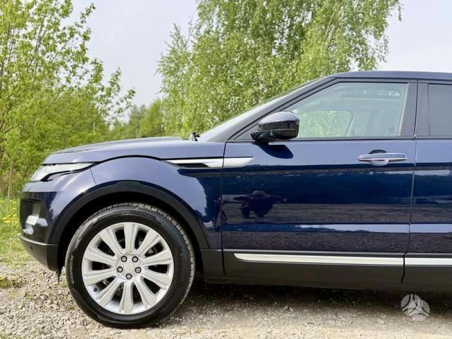 Blue Land Rover Range Rover Evoque 2014 in Siauliai, with an engine capacity of 2.18 L and mileage of 257 thousand km for 14450 €, photo 12 on AUTOMOTO.COM.LV
