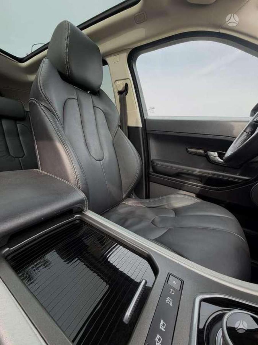 Blue Land Rover Range Rover Evoque 2014 in Siauliai, with an engine capacity of 2.18 L and mileage of 257 thousand km for 14450 €, photo 26 on AUTOMOTO.COM.LV