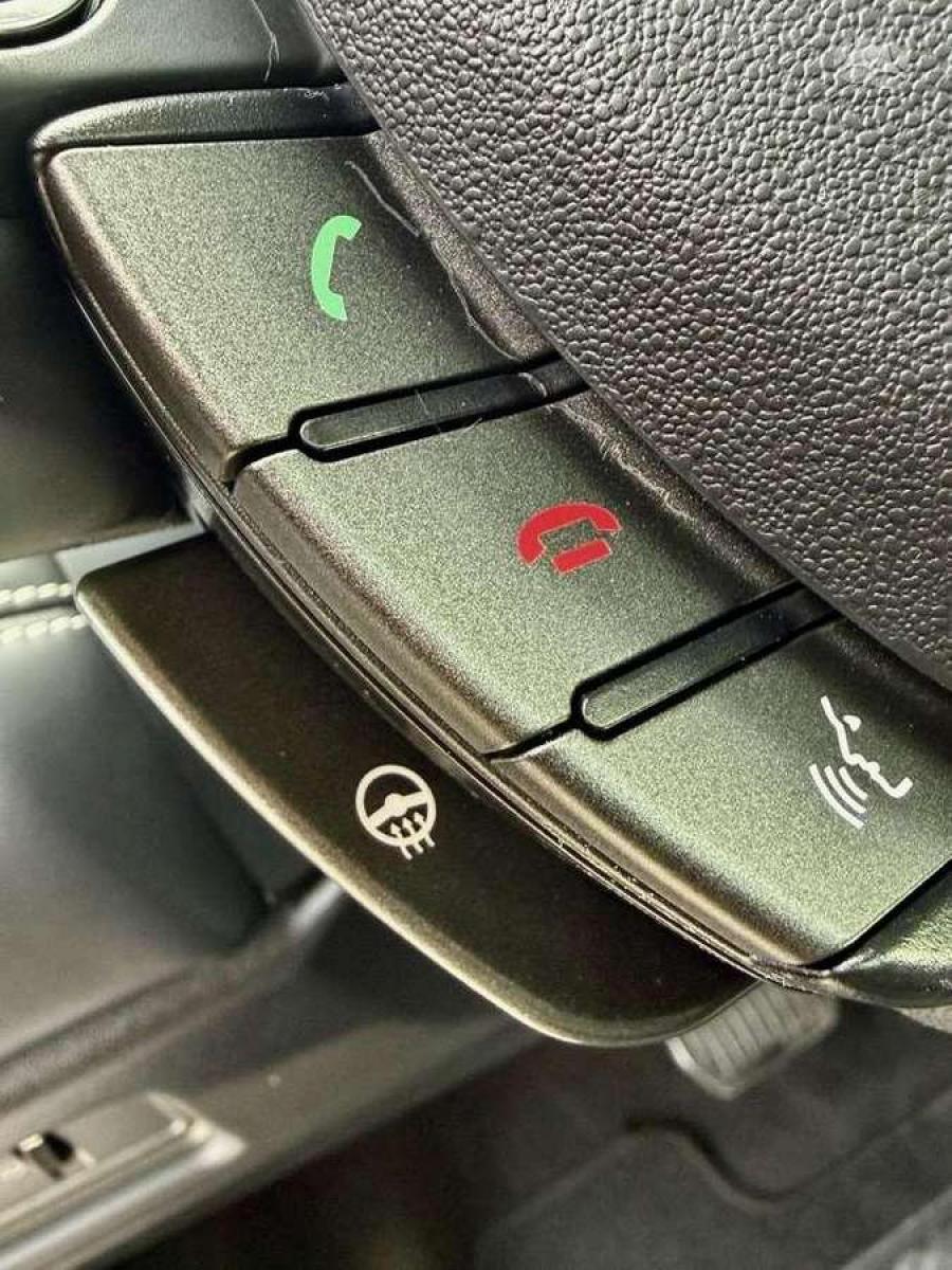Zils Land Rover Range Rover Evoque 2014 Šauļi, ar dzinēja tilpumu 2.18 L un nobraukumu 257 tūkst. km par 14450 €, foto 38 vietnē AUTOMOTO.COM.LV