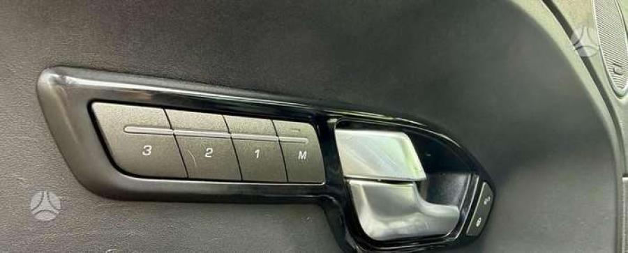 Zils Land Rover Range Rover Evoque 2014 Šauļi, ar dzinēja tilpumu 2.18 L un nobraukumu 257 tūkst. km par 14450 €, foto 32 vietnē AUTOMOTO.COM.LV