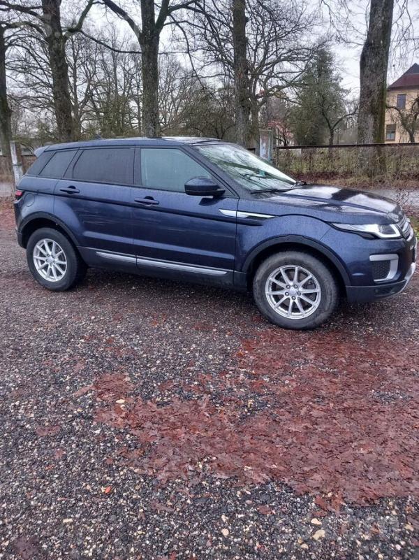 Blue Land Rover Range Rover Evoque 2016 in Cesis, with an engine capacity of 2.00 L and mileage of 179 thousand km for 11590 €, photo 4 on AUTOMOTO.COM.LV