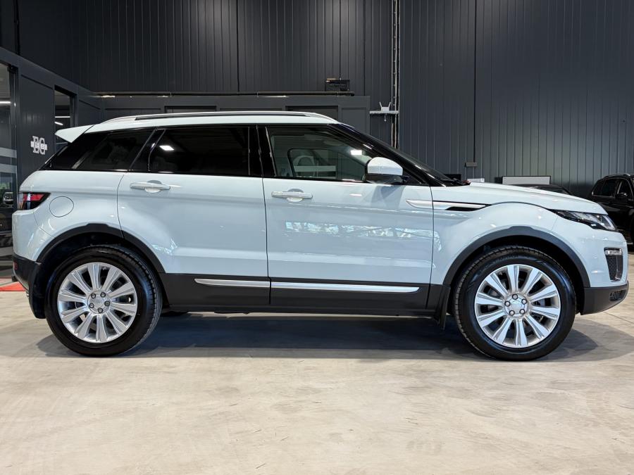 Blue Land Rover Range Rover Evoque 2016 in Riga, with an engine capacity of 2.00 L and mileage of 94 thousand km for 13900 €, photo 1 on AUTOMOTO.COM.LV