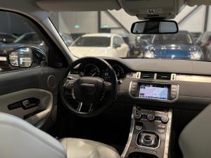 Blue Land Rover Range Rover Evoque 2016 in Riga, with an engine capacity of 2.00 L and mileage of 94 thousand km for 13900 €, photo 20 on AUTOMOTO.COM.LV
