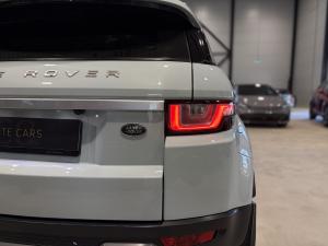 Blue Land Rover Range Rover Evoque 2016 in Riga, with an engine capacity of 2.00 L and mileage of 94 thousand km for 13900 €, photo 32 on AUTOMOTO.COM.LV