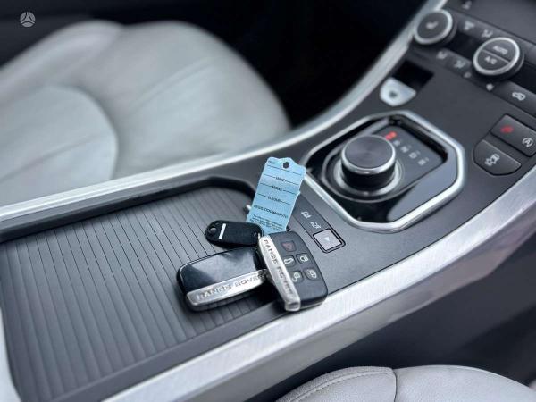 Zils Land Rover Range Rover Evoque 2017 Panevēža, ar dzinēja tilpumu 2.00 L un nobraukumu 160 tūkst. km par 11098 €, foto 11 vietnē AUTOMOTO.COM.LV