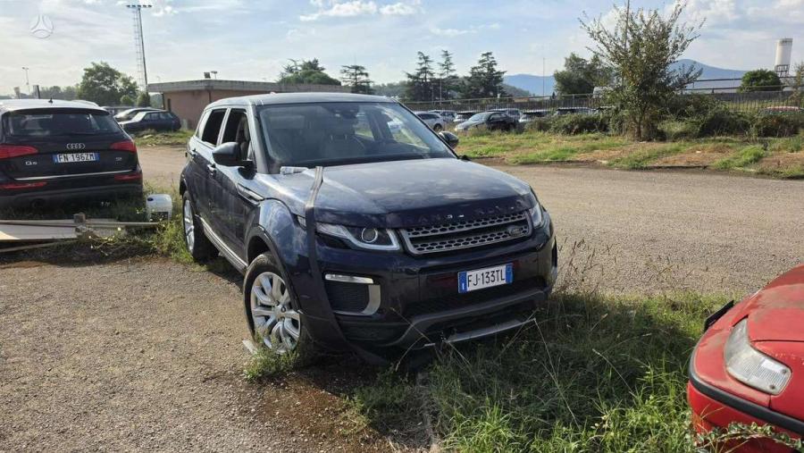 Blue Land Rover Range Rover Evoque 2017 in Siauliai, with an engine capacity of 2.00 L and mileage of 138 thousand km for 5500 €, photo 3 on AUTOMOTO.COM.LV