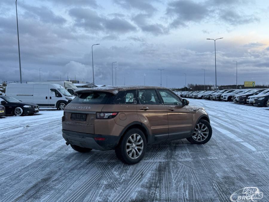 Brown Land Rover Range Rover Evoque 2014 in Avizieniai, with an engine capacity of 2.20 L and mileage of 196 thousand km for 9900 €, photo 2 on AUTOMOTO.COM.LV