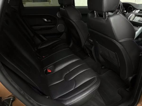 Brown Land Rover Range Rover Evoque 2014 in Riga, with an engine capacity of 2.20 L and mileage of 169 thousand km for 7200 €, photo 10 on AUTOMOTO.COM.LV