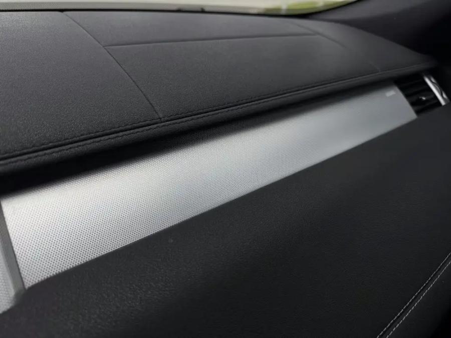 Brūns Land Rover Range Rover Evoque 2014 Rīga, ar dzinēja tilpumu 2.20 L un nobraukumu 169 tūkst. km par 7200 €, foto 18 vietnē AUTOMOTO.COM.LV